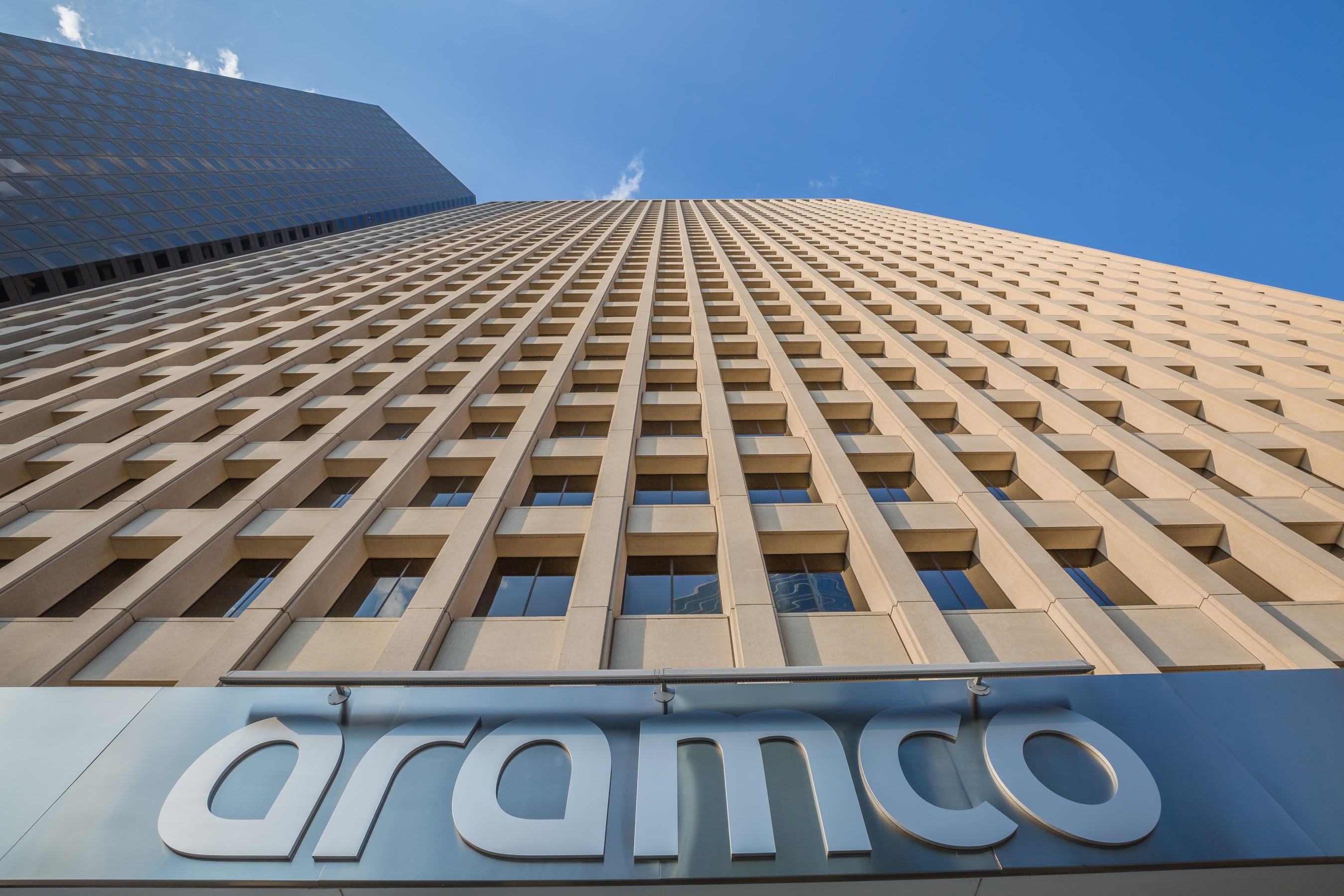 Börsengang von "Saudi Aramco" – Flüssiges Geld | detektor.fm – Das ...